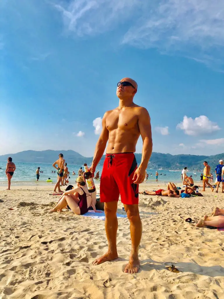 Dumpy Man Becomes Competitive Bodybuilder After Wife Leaves Him