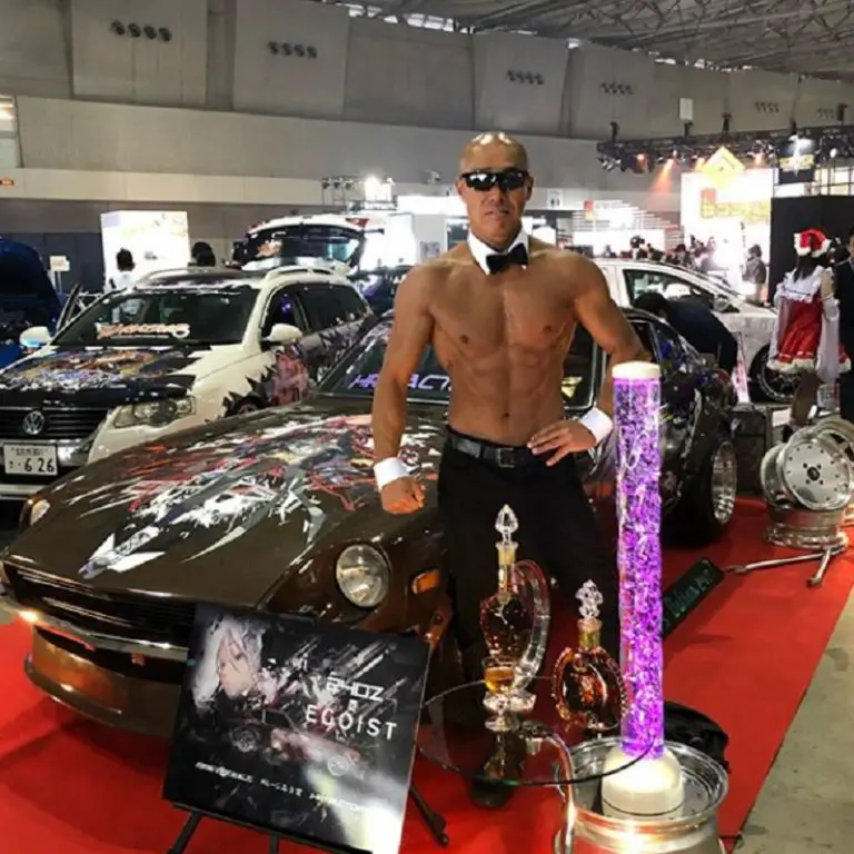 Dumpy Man Becomes Competitive Bodybuilder After Wife Leaves Him